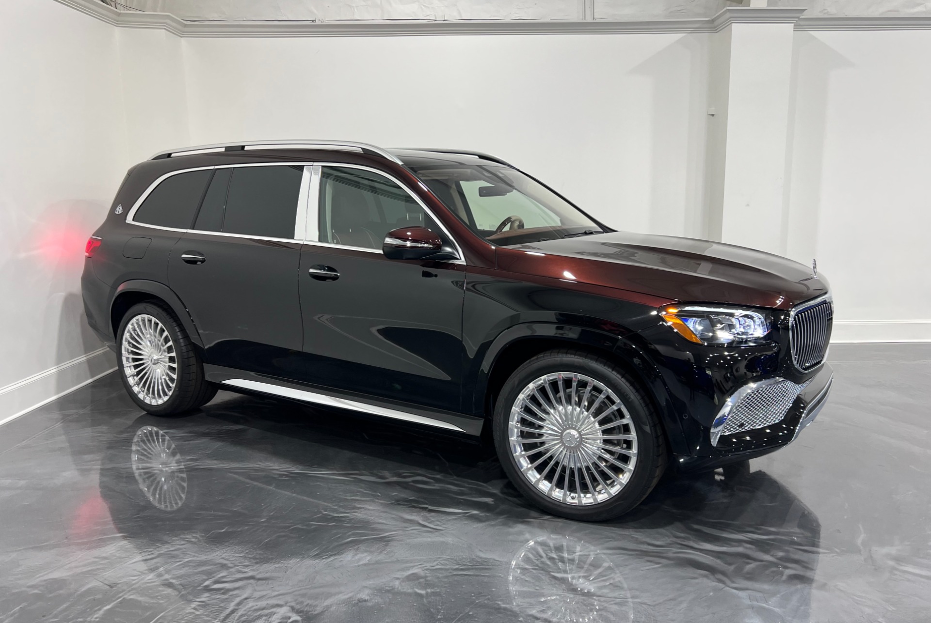 Used 2022 Maybach GLS 600 4MATIC For Sale (Sold) | Road Show ...