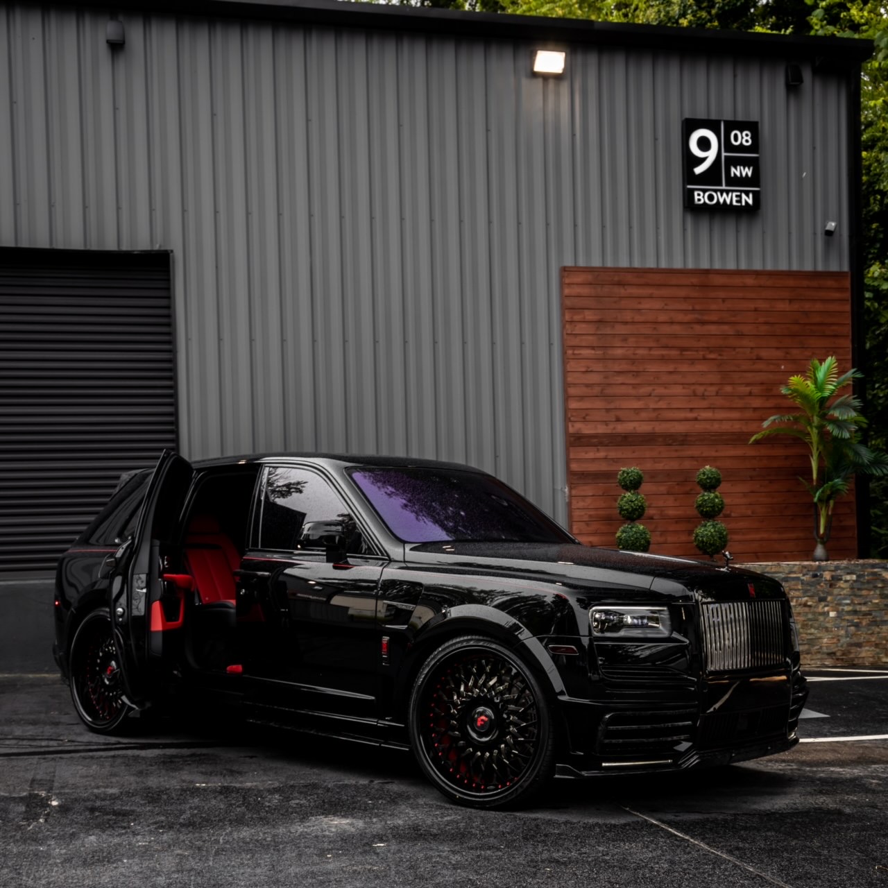 Custom Builds - Road Show International